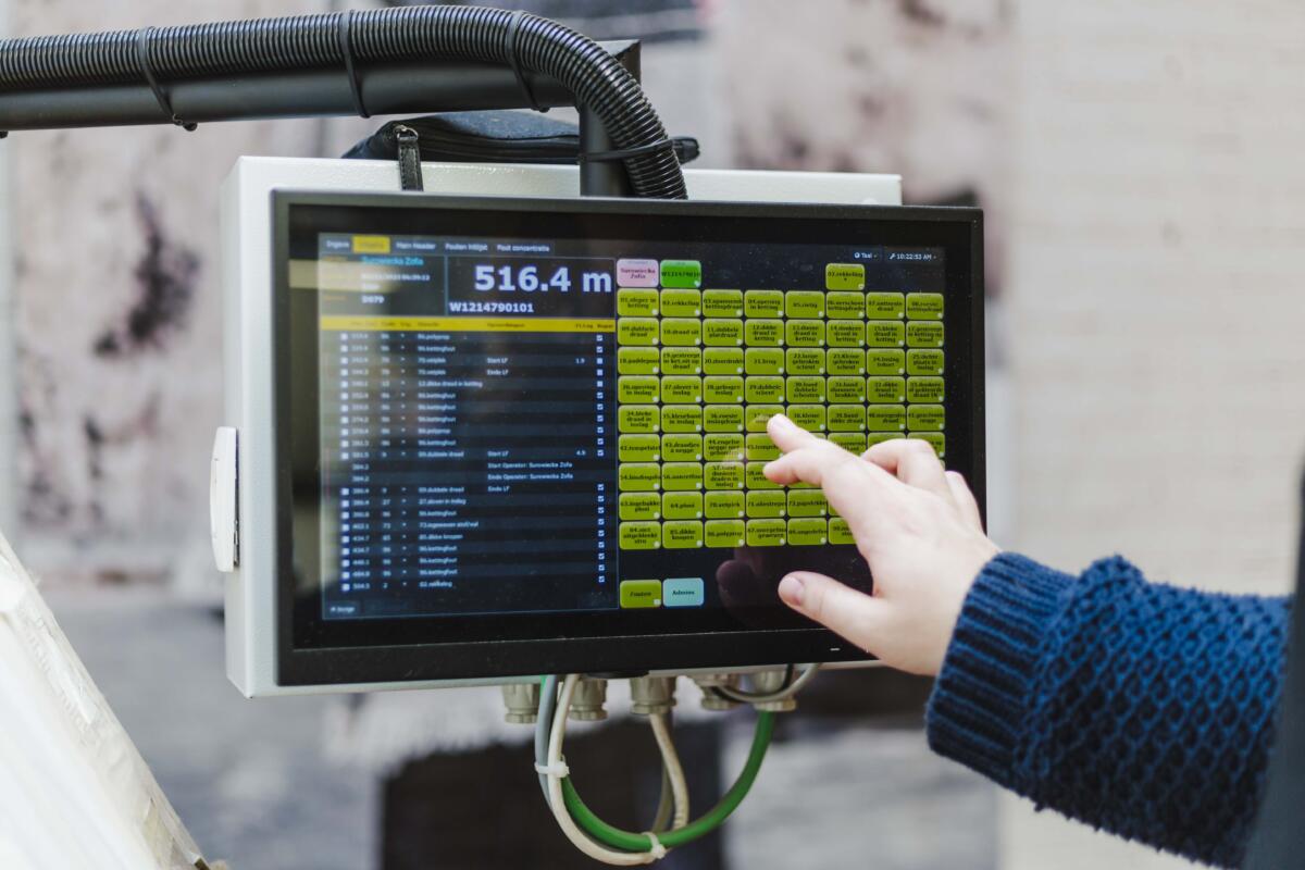 The Leading MES System for Weaving Mills | BMSvision