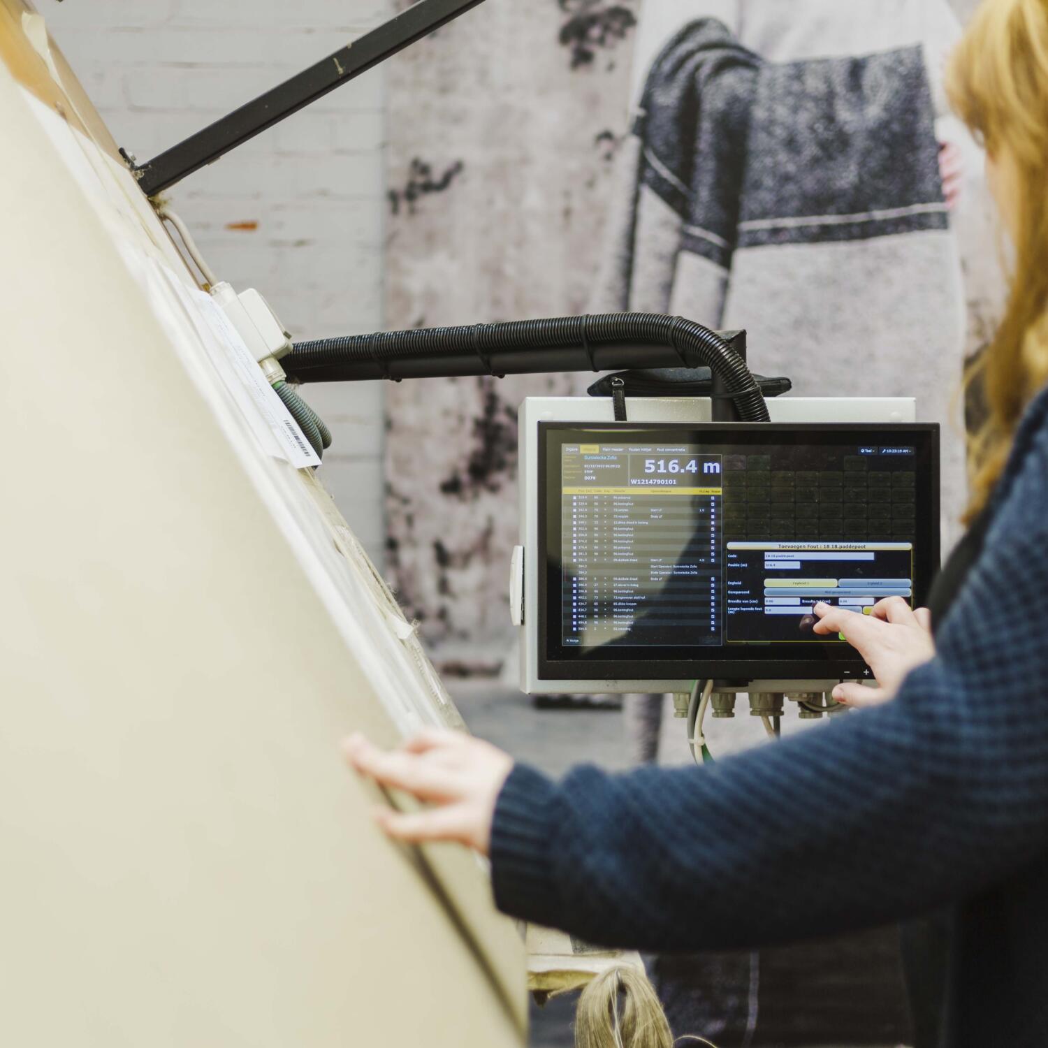 Advanced On-Loom Fabric Inspection | BMSvision